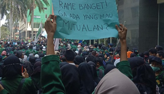 Kumpulan Poster Unik dan Lucu Demo Mahasiswa di Indonesia