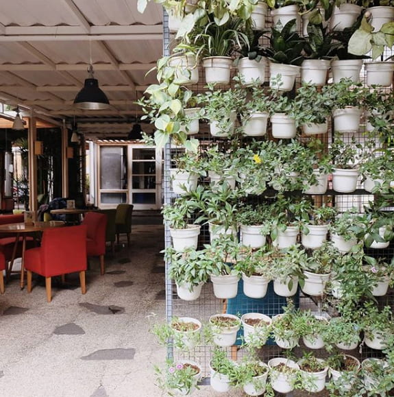 8 Rekomendasi Tempat Makan Terdekat di Dago yang Lagi Hits