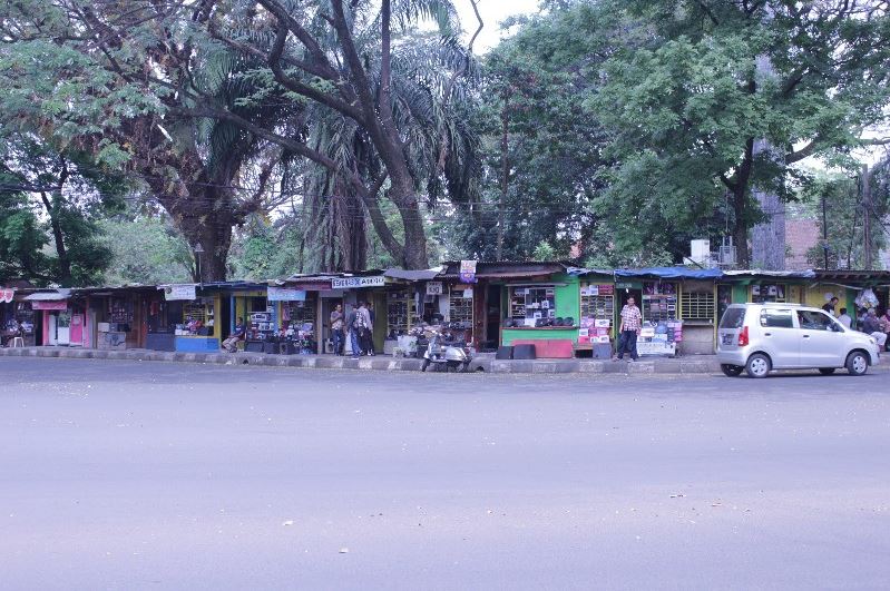 Kuliner Pasar Cihapit Bandung: Jajanan Kekininan di Pasar Tradisional!