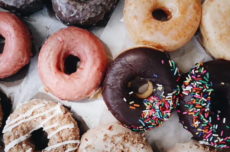 5 Cara Membuat Donat Praktis! Bisa untuk Menu Takjil