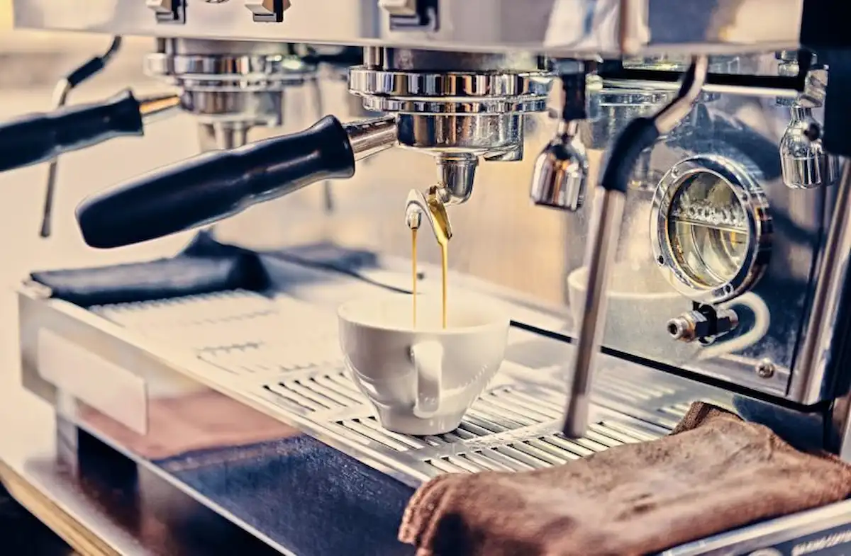 7 Restoran dan Cafe Terminal 2 Bandara Soekarno Hatta yang Hits