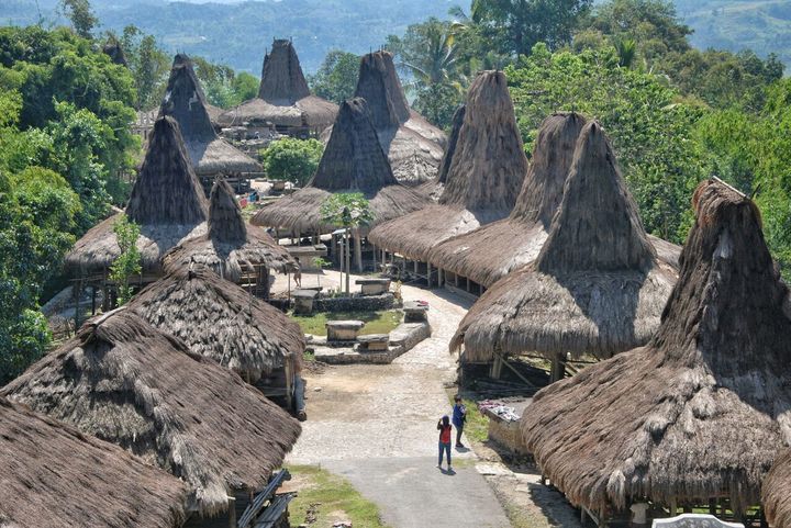 Memahami Filosofi Luhur di Balik Rumah Adat Sumba