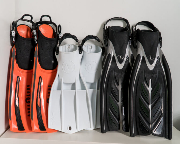 Macam-Macam Peralatan Scuba Diving beserta Fungsinya