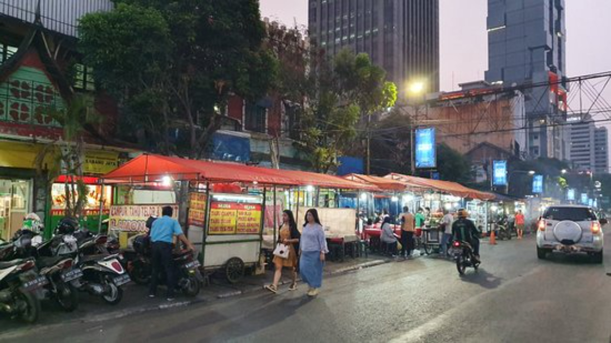 17 Rekomendasi Street Food Jakarta yang Wajib Dicoba