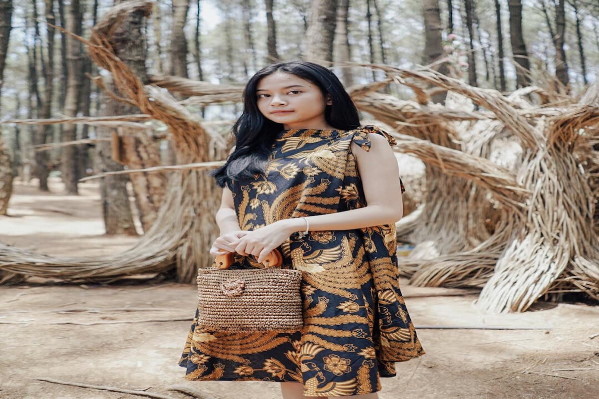 Ikut Tren berkain dalam Melestarikan Budaya Indonesia