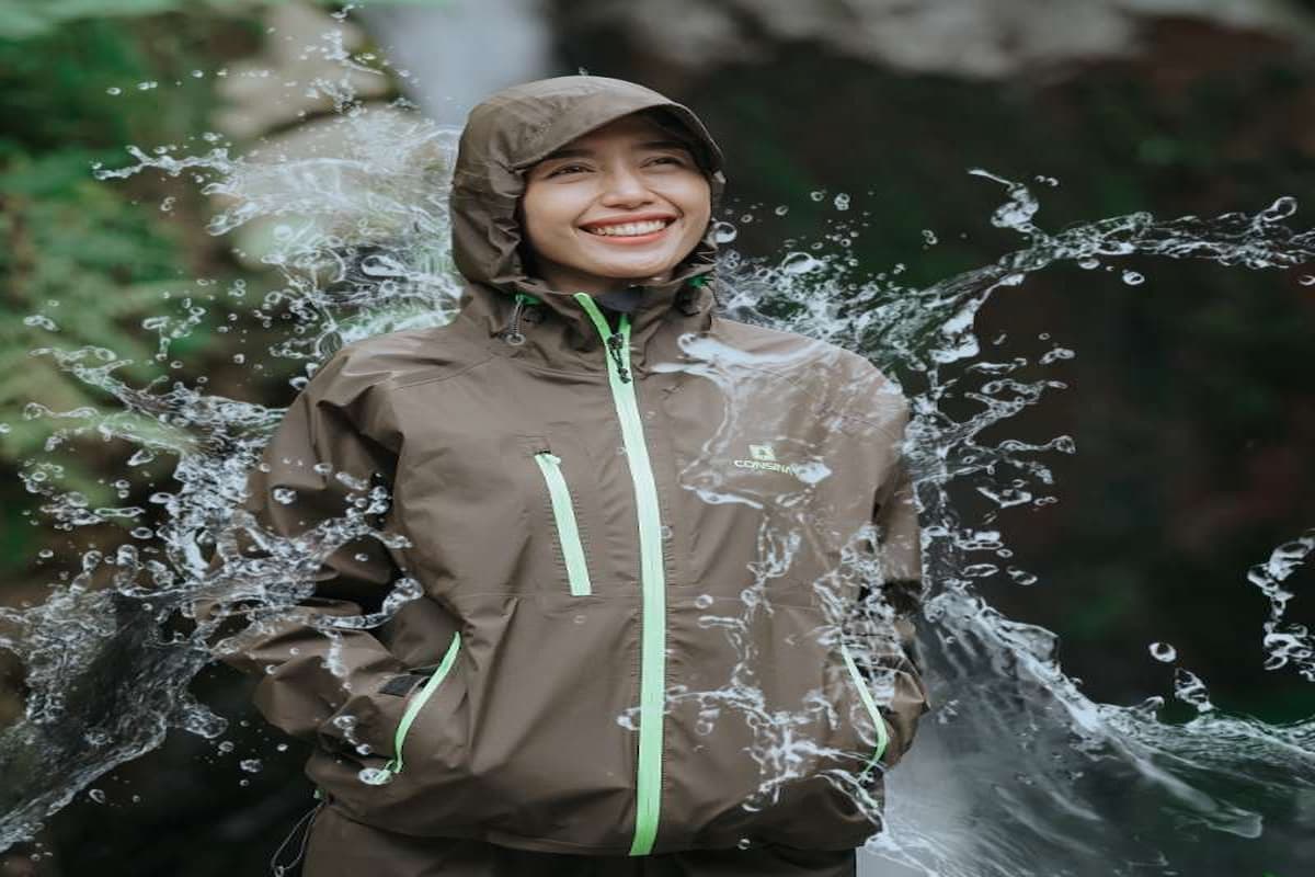 18 Perlengkapan Hiking yang Wajib Dimiliki oleh Hiker Pemula