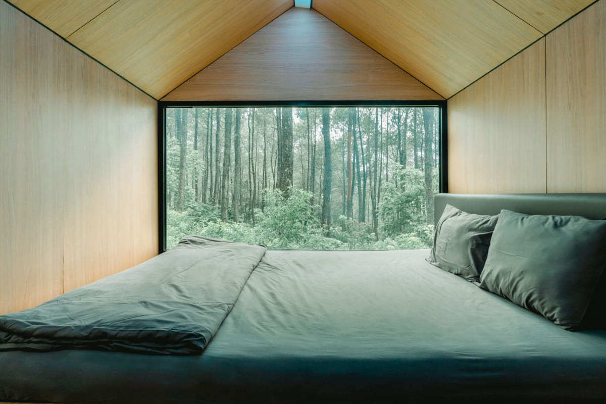 Glamping Alam Terbuka di Bobocabin Coban Rondo Malang