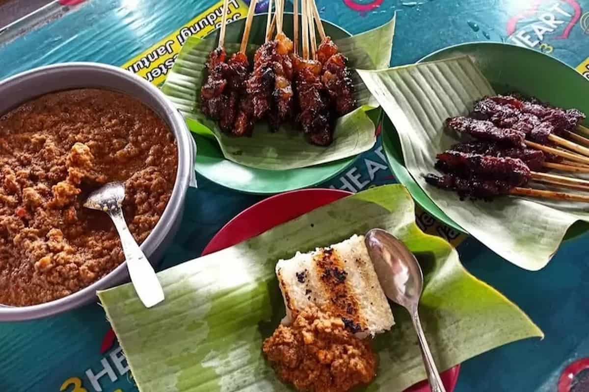 What to Do in Puncak: 5 Top Attractions and Culinary Spots