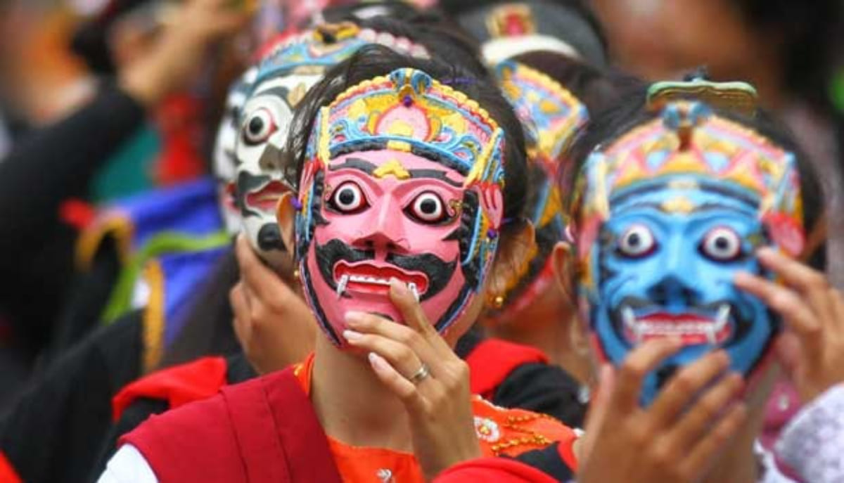 Mengenal Sejarah & Asal Usul Tari Topeng Malangan