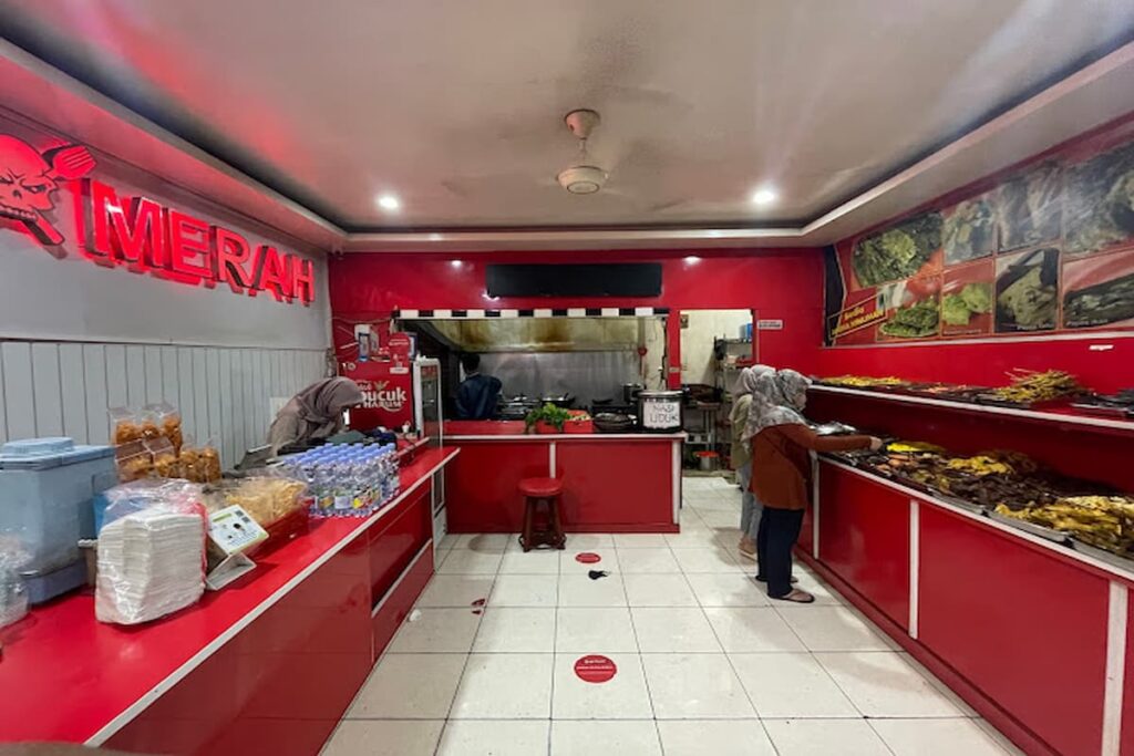 10 Kuliner Bandung 24 Jam, Cocok Jika Lapar Tengah Malam!