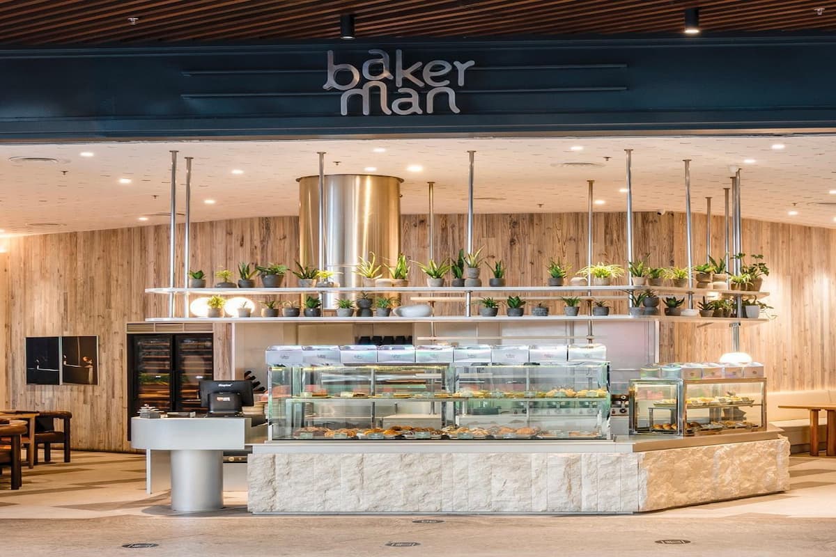 11 Rekomendasi Tempat Makan di Ashta District 8