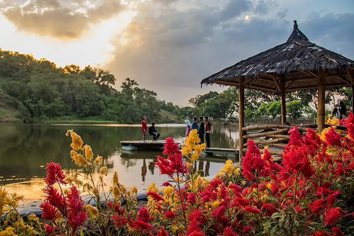 15 Things to Do in Solo During a Short Getaway