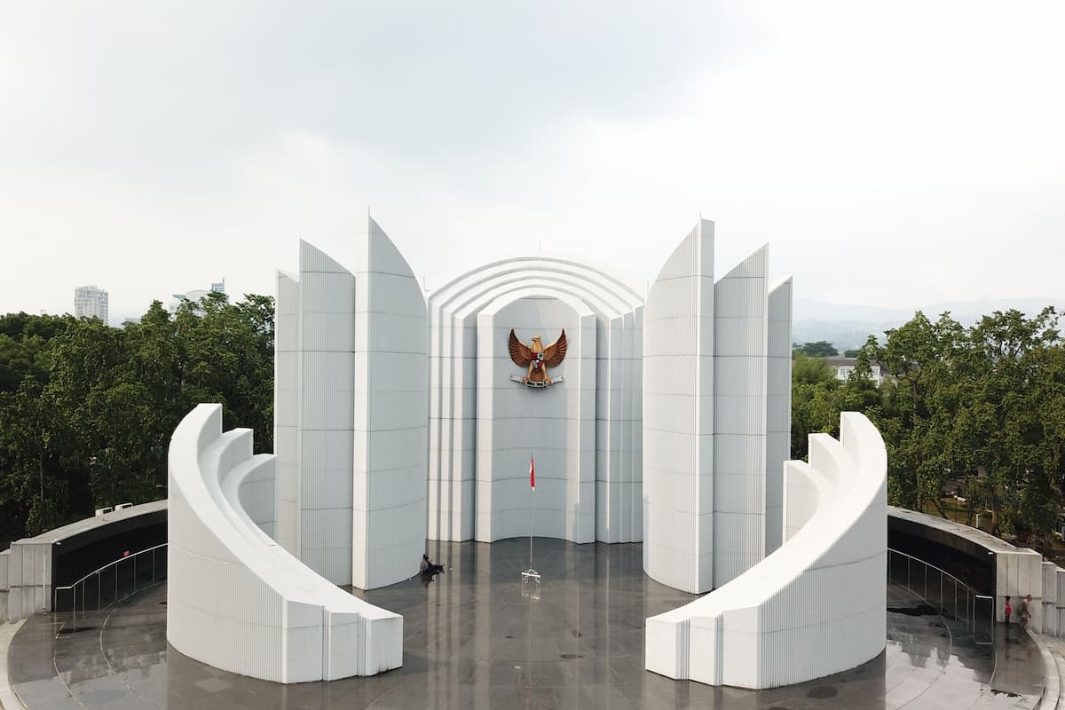 Ulasan Pengunjung Monumen Perjuangan Rakyat Jawa Barat - Ambisius Wiki