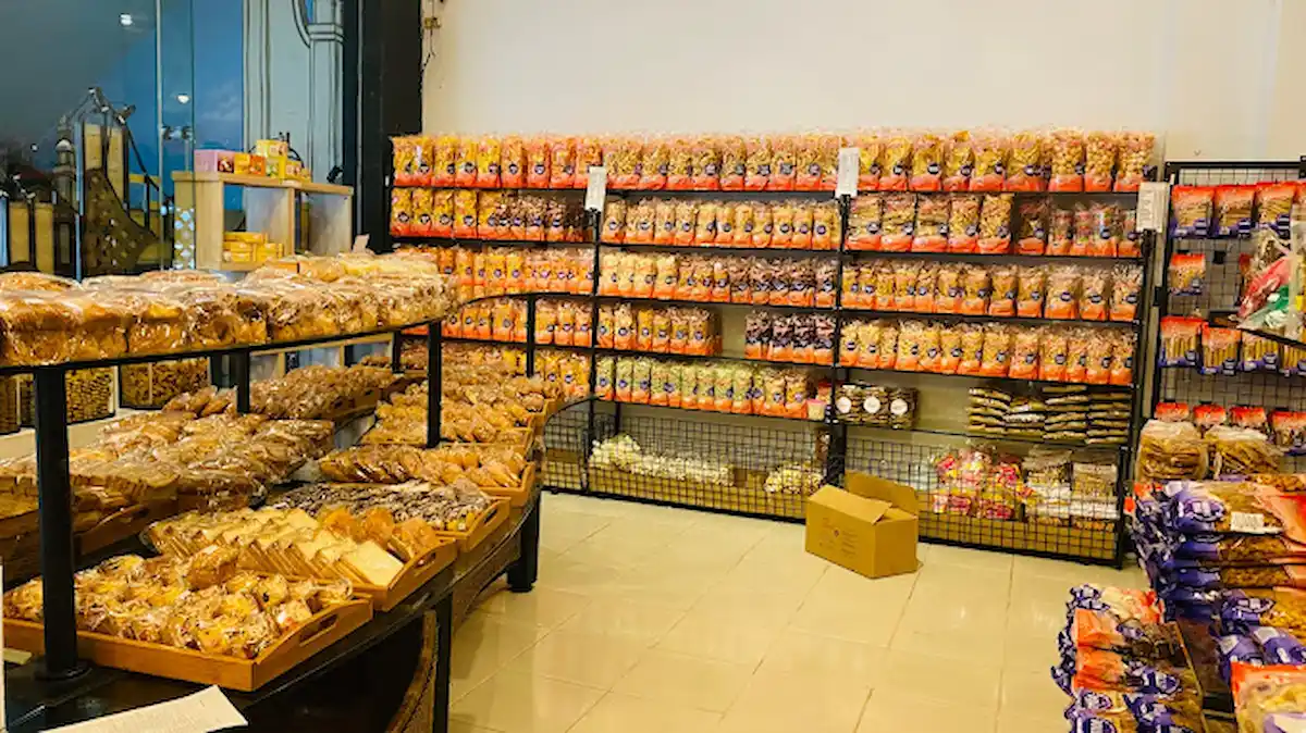 15 Oleh-oleh Khas Solo yang Kekinian yang Wajib Kamu Beli!