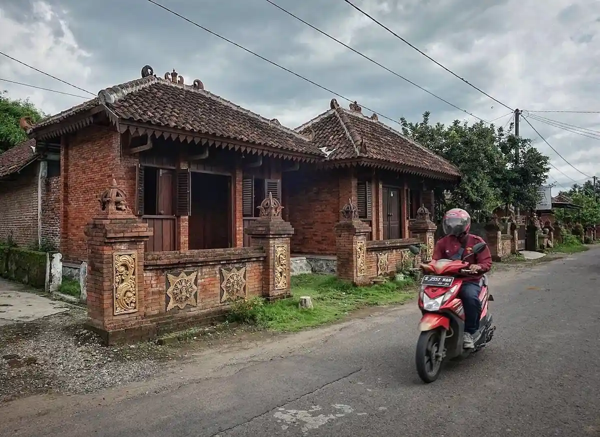 Kampung Majapahit Mojokerto: Sejarah, Budaya, & Daya Tariknya