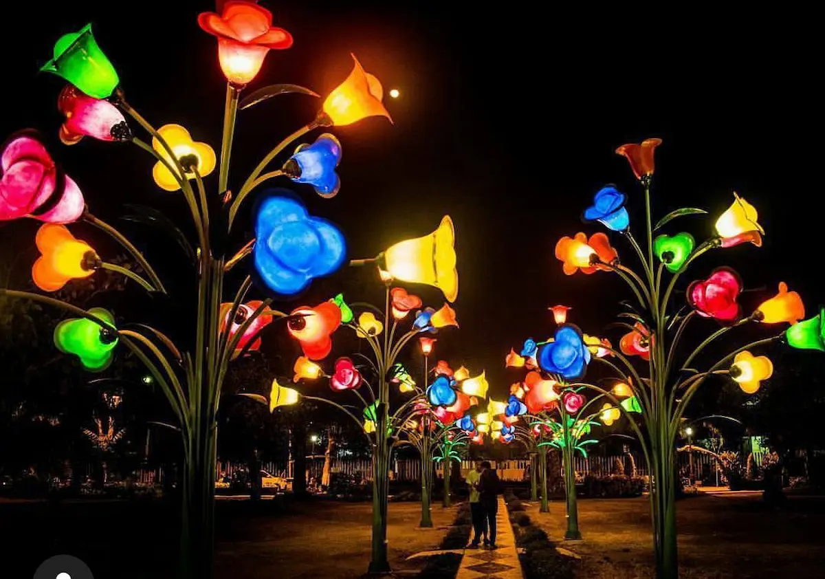 7 Wisata Malam di Mojokerto yang Lagi Hits Dikenjungi