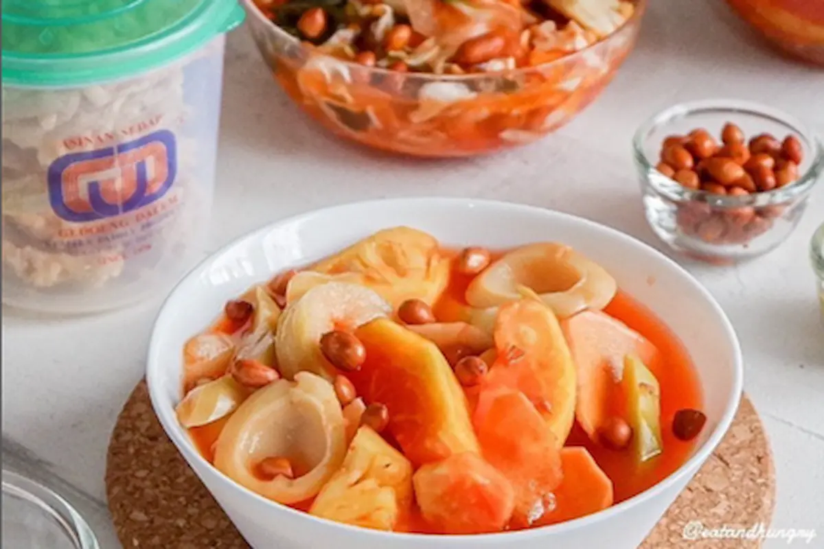 15 Makanan Khas Bogor yang Enak dan Legendaris