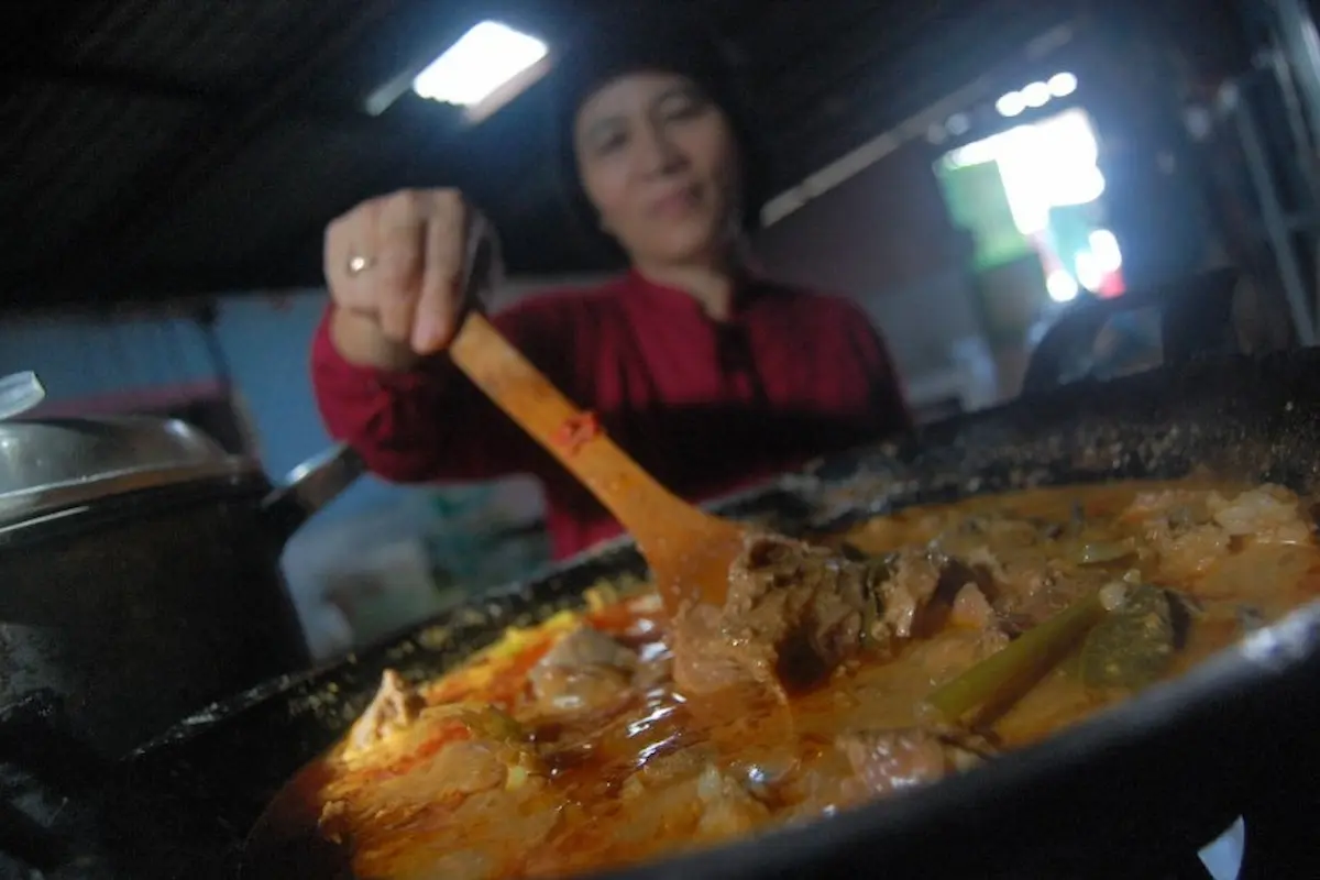 8 Tips Memasak Rendang Agar Cepat Empuk dan Lezat