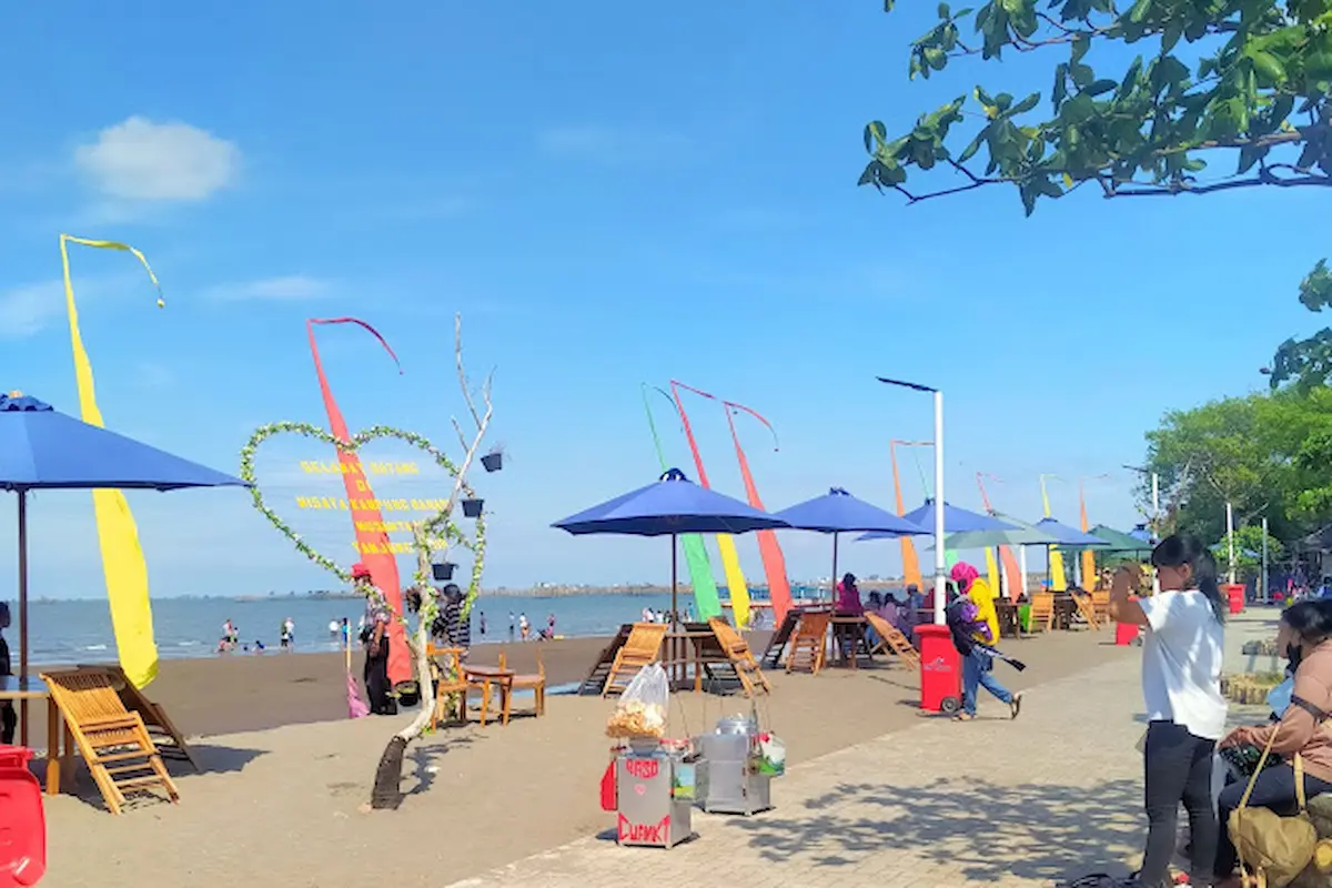 Pantai Tanjung Pasir: Daya Tarik dan Rute Lokasinya