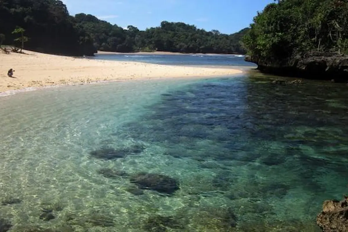 Pantai Bantol: Harga Tiket dan Rute Lokasinya