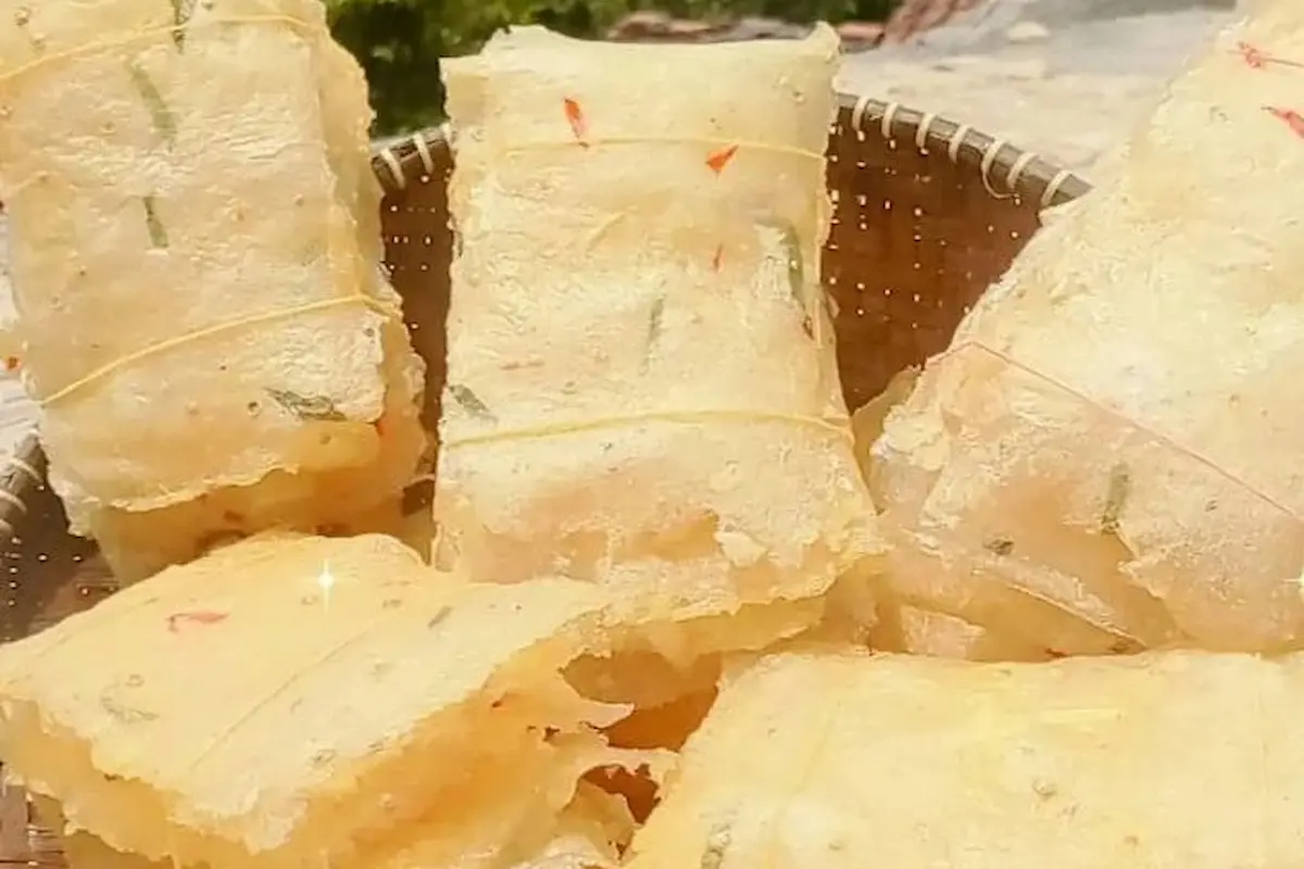 27 Oleh-Oleh Khas Jawa Barat yang Wajib Kamu Coba!