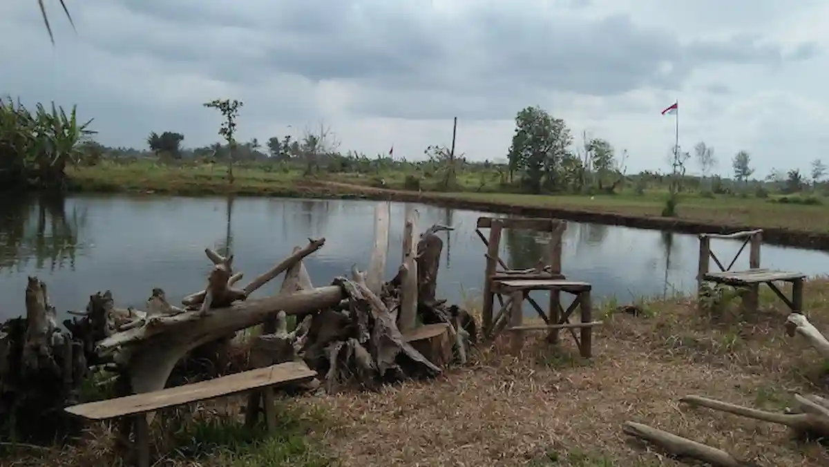 Pantai Baros: Melihat Daya Tarik, Rute & Jam Operasionalnya