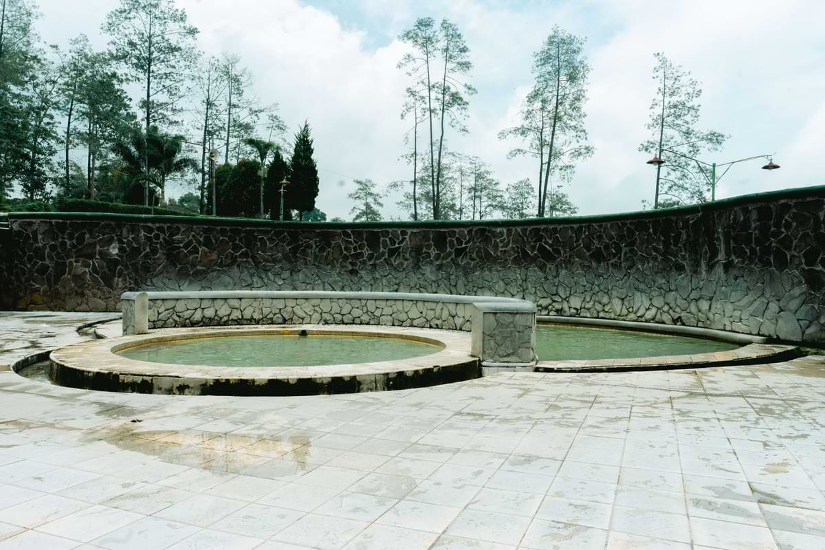 Liburan 24 Jam di Pacet Mojokerto, Cocok buat Healing!