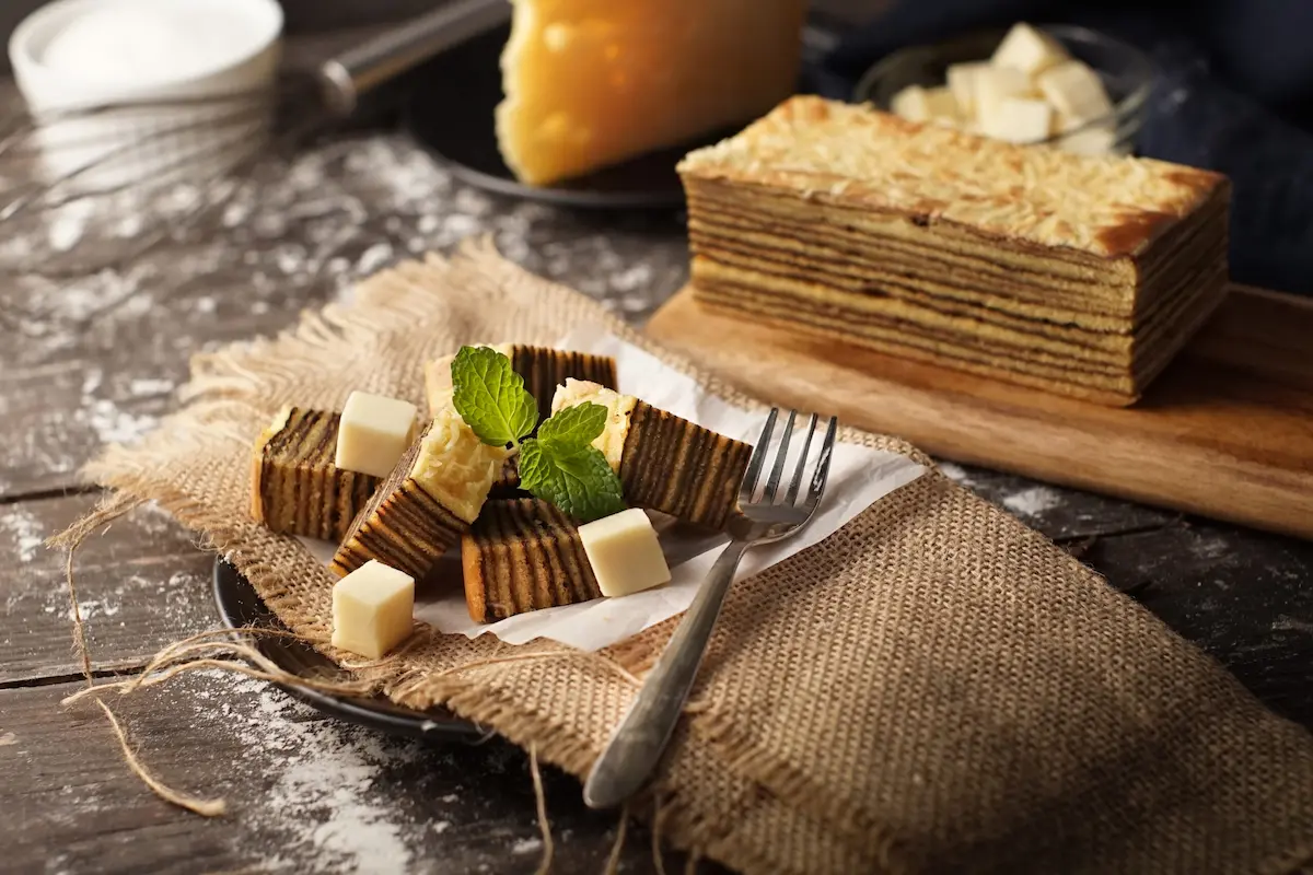 15 Oleh-Oleh Khas Semarang Terkenal yang Wajib Kamu Coba!