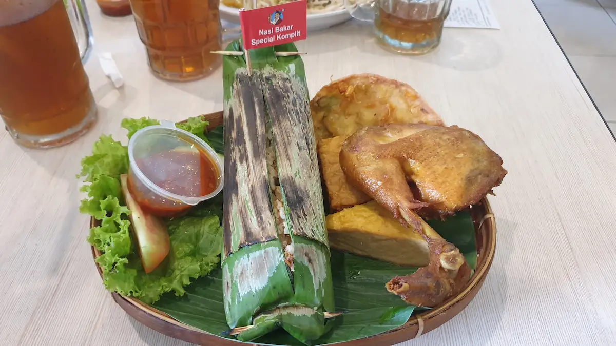 10 Rekomendasi Kuliner Kota Wisata Cibubur yang Lezat
