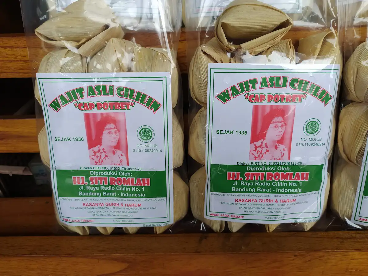 20 Makanan Khas Bandung untuk Oleh-Oleh yang Wajib Kamu Coba