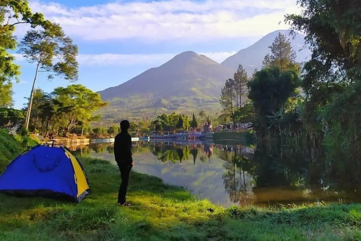 6 Dieng Camping Ground yang Paling Hits dan Indah