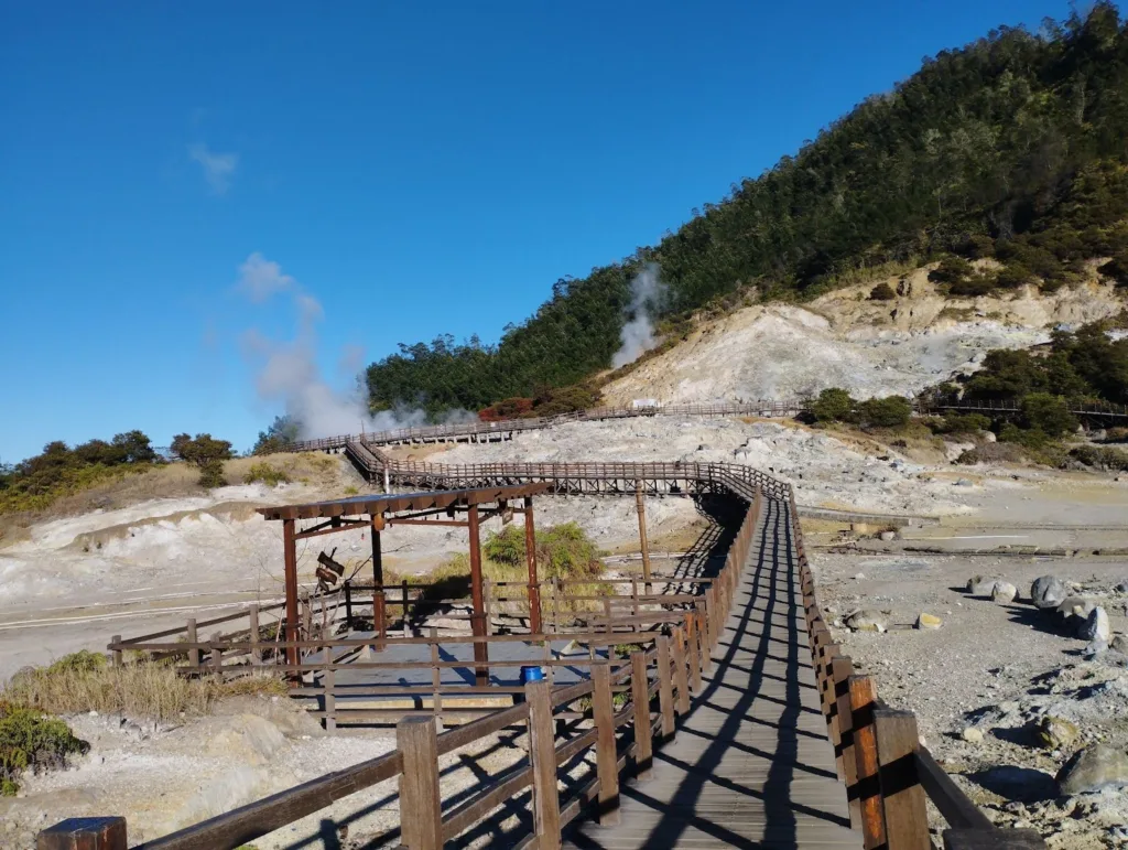 Explore Dieng: The Best Places to Visit and Dine