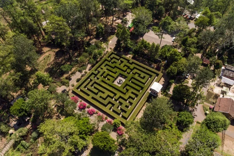 Your 24-Hour Family-Friendly Vacation in Baturraden Starts Here!