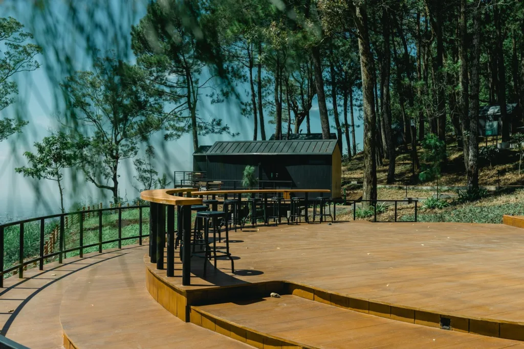 7 Rekomendasi Glamping di Batu Malang dan Sekitarnya