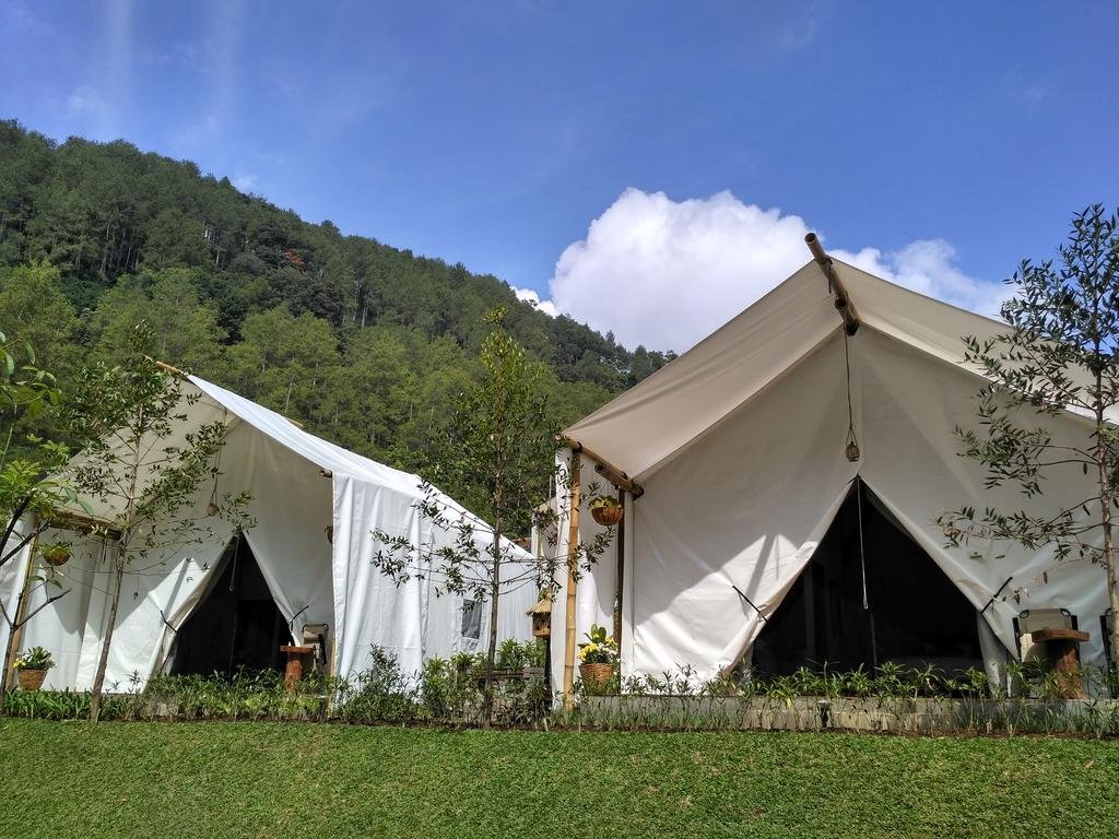 20 Rekomendasi Glamping di Lembang Bandung