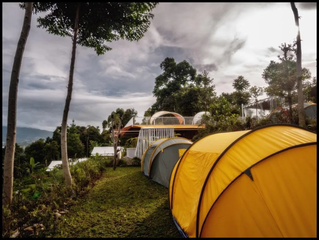 20 Rekomendasi Glamping di Lembang Bandung