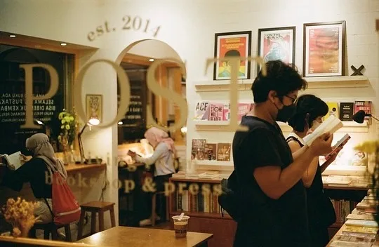 POST Bookshop, Hidden Gem di Pasar Santa Jakarta Selatan