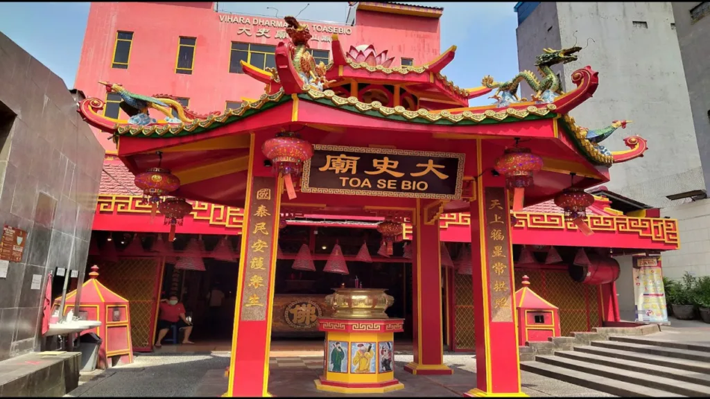 7 Rekomendasi Walking Tour Jakarta Beserta Rute Terfavoritnya