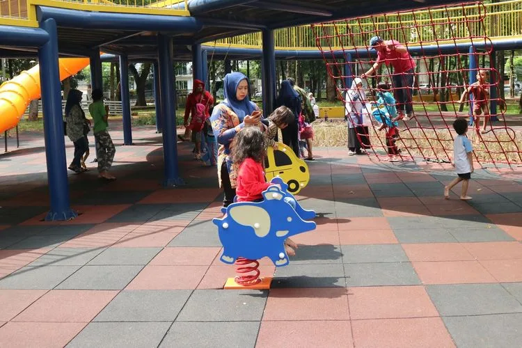 14 Rekomendasi Taman di Jakarta untuk Jadi Spot Nongkrong