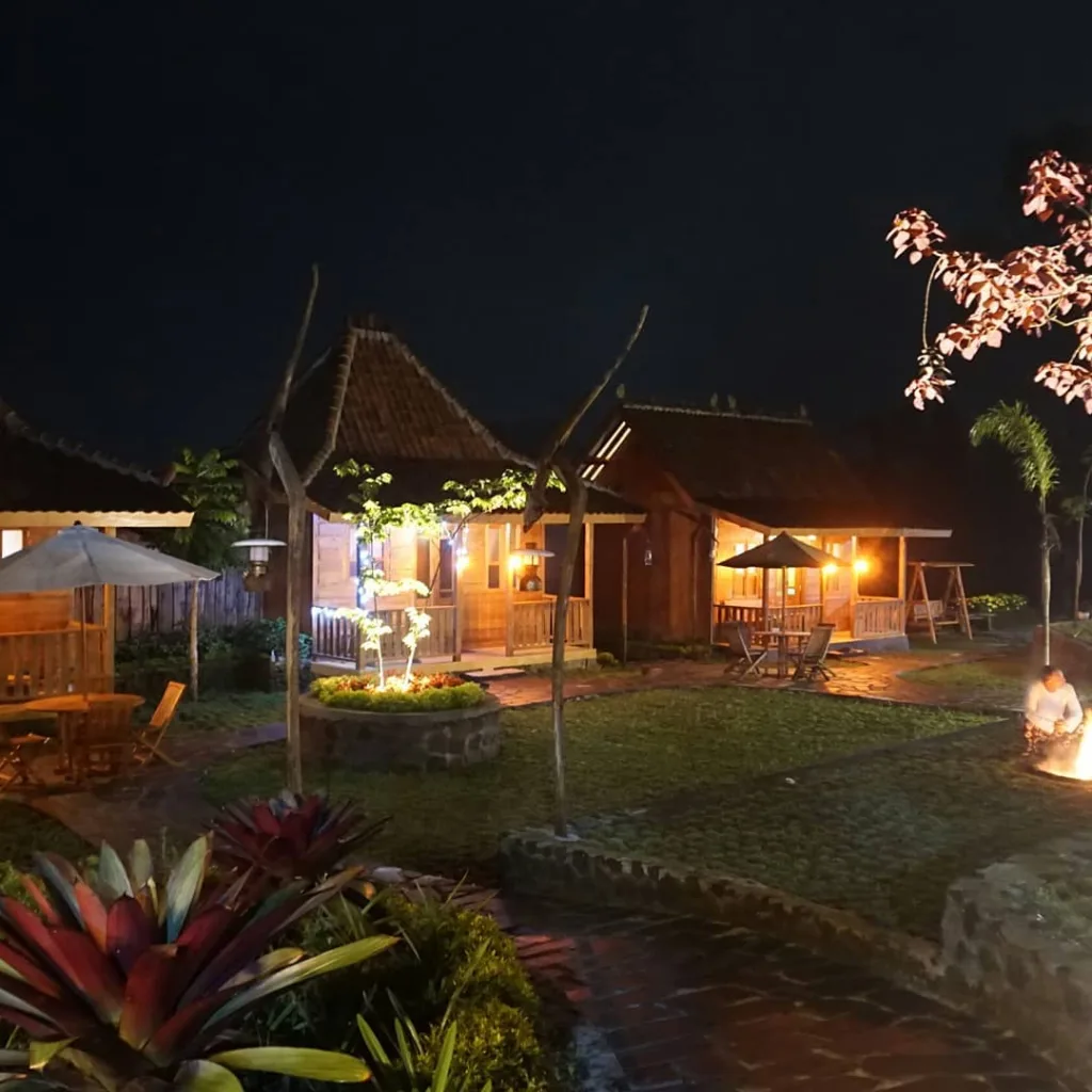 9 Rekomendasi Glamping di Dieng Wonosobo