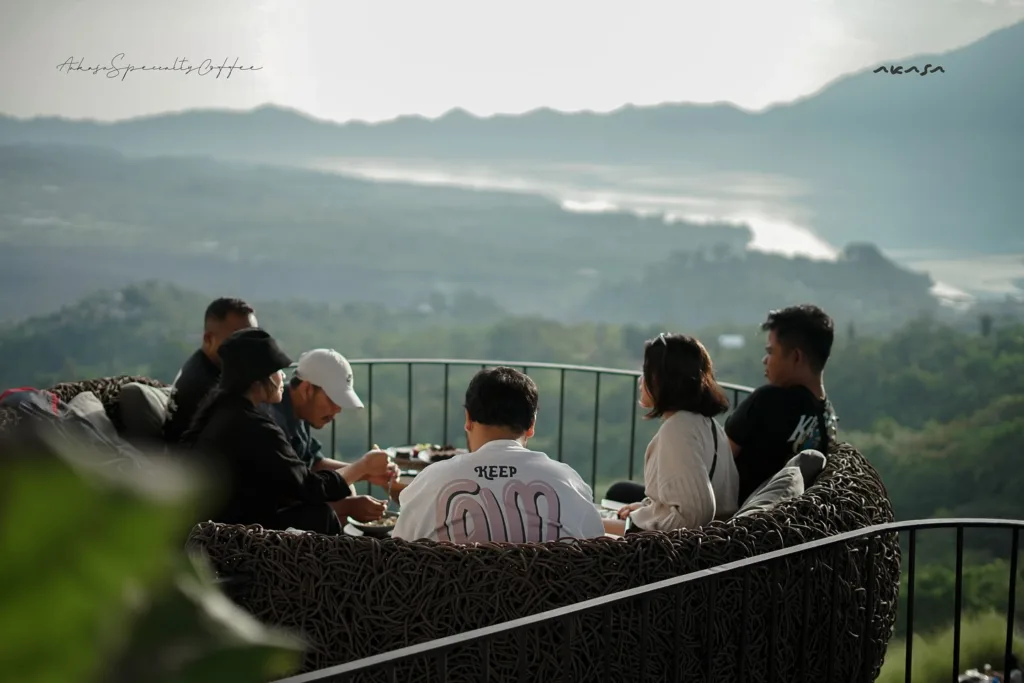 8 Kintamani Bali Cafe with Magnificent Mountain Views
