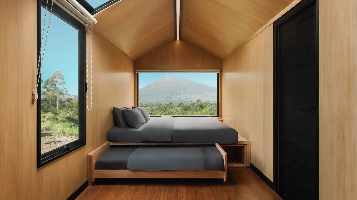 7 Tips Mendaki Gunung Rinjani, Siap Taklukkan Puncaknya?