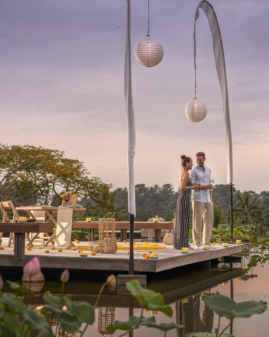 Nikmati Malam Tak Terlupakan di 9 Hotel untuk Dinner Romantis Bali Ini!