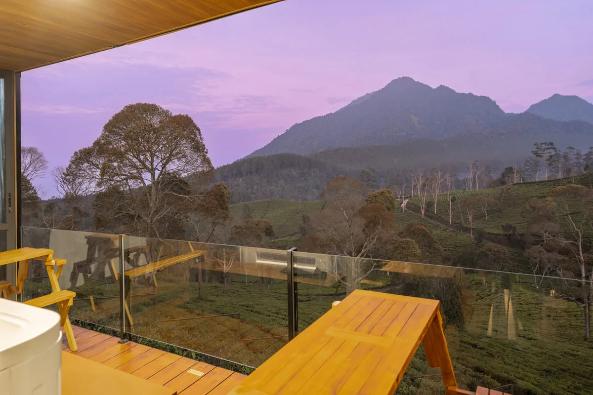 10 Ide Dresscode Bukber untuk Penampilan Nyaman dan Stylish