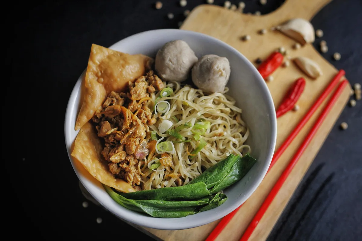 10 Mie Ayam Jakarta Paling Enak, Ada Favoritmu?