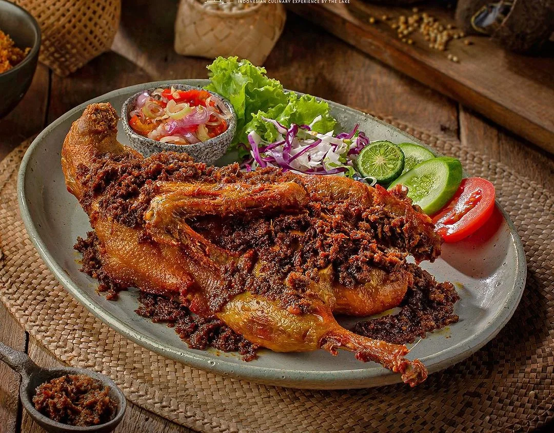 Nikmatnya Makan Siang di 10 Restoran Sunda di Jakarta