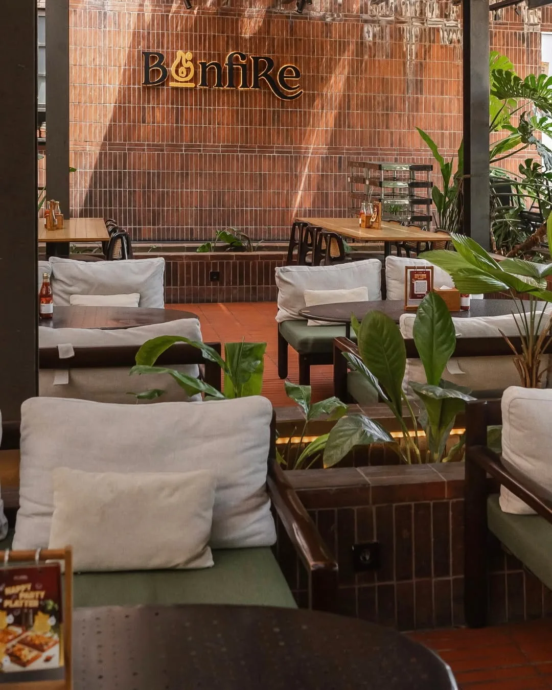 10 Rekomendasi Tempat Bukber di Bandung yang Nyaman dan Enak