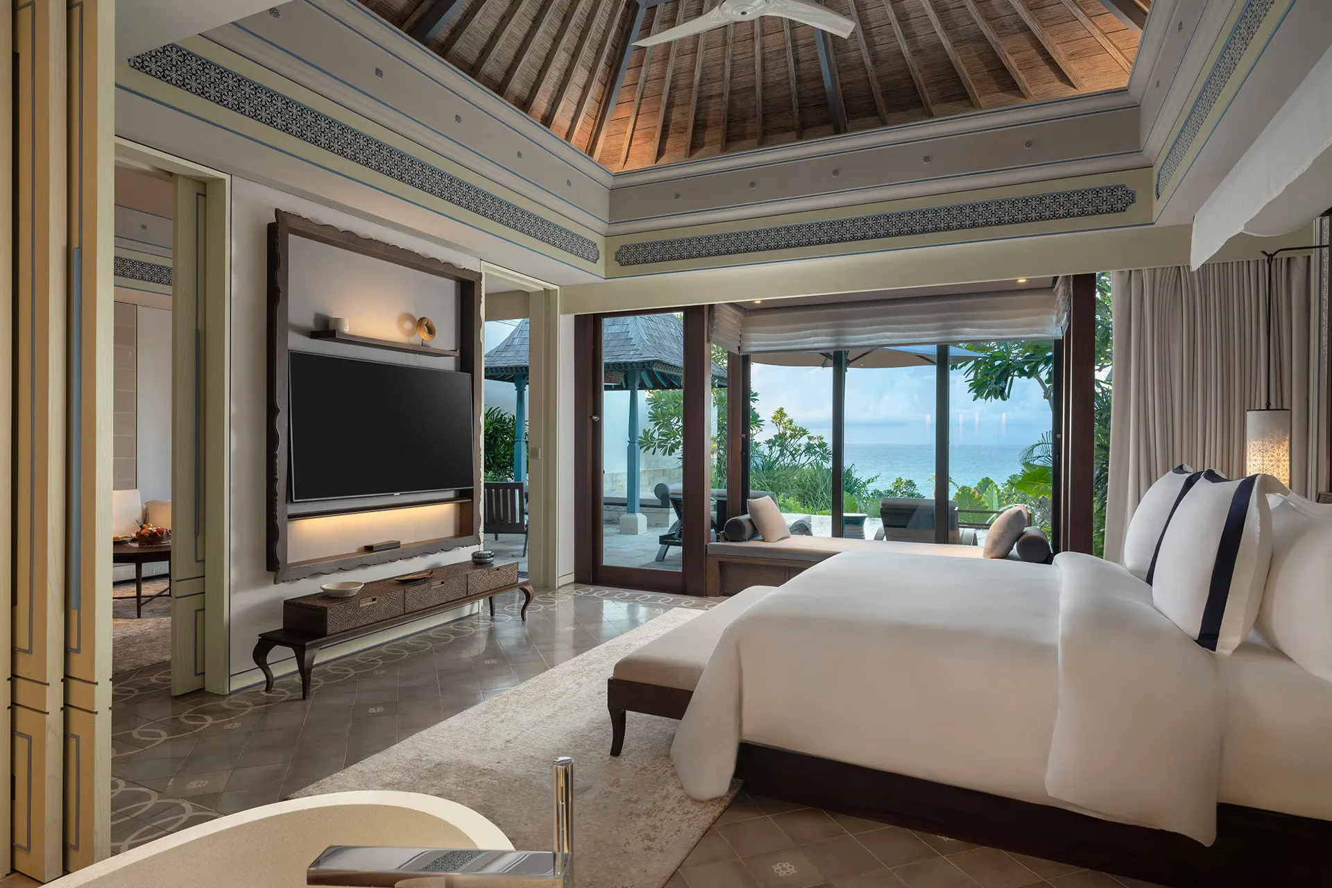 10 Rekomendasi Tempat Honeymoon Bali yang Indah dan Romantis