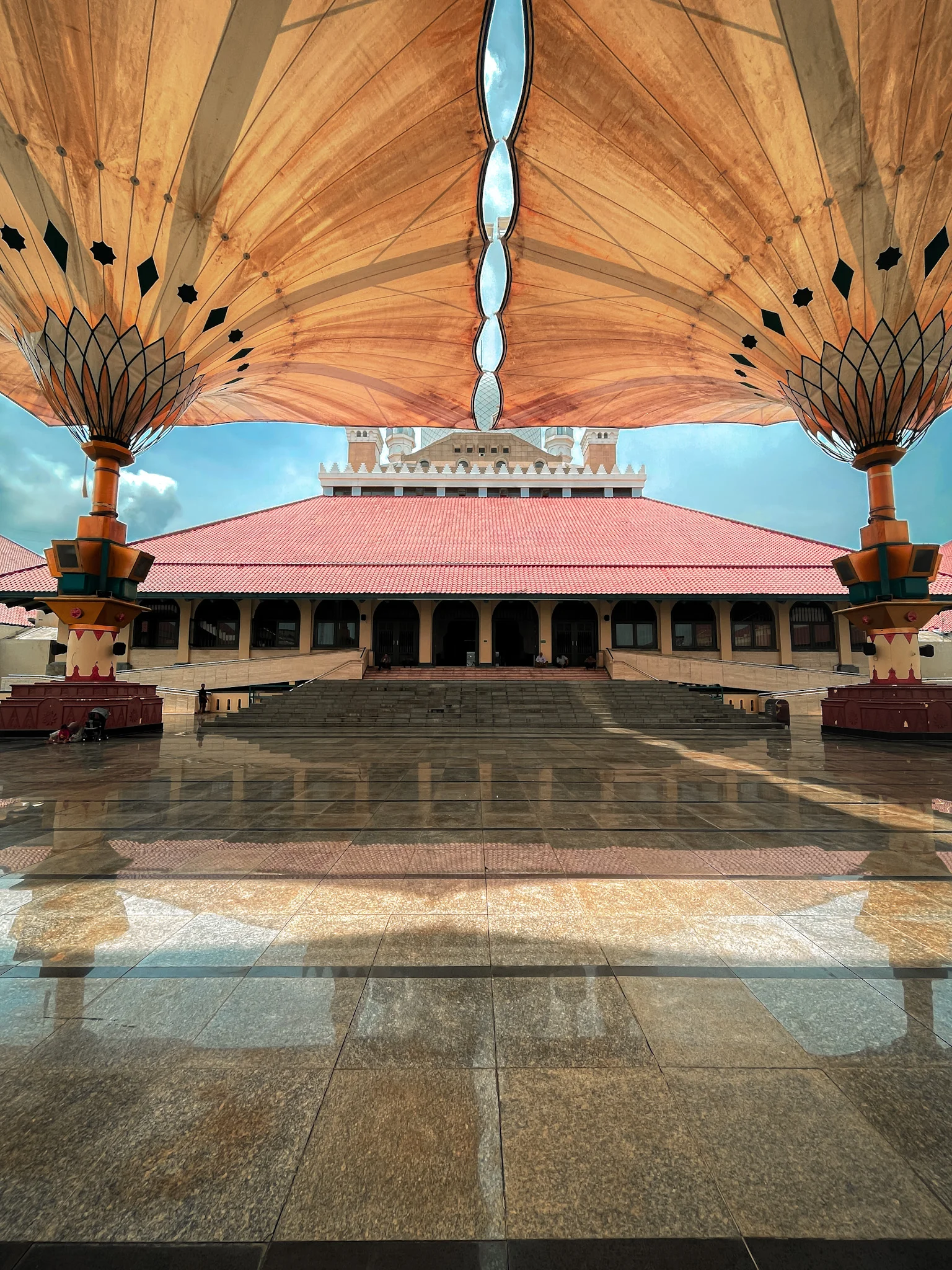 Daftar Masjid Terdekat Bobopod, Ibadah Tetap Maksimal!
