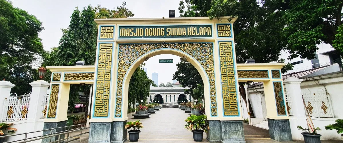 Daftar Masjid Terdekat Bobopod, Ibadah Tetap Maksimal!